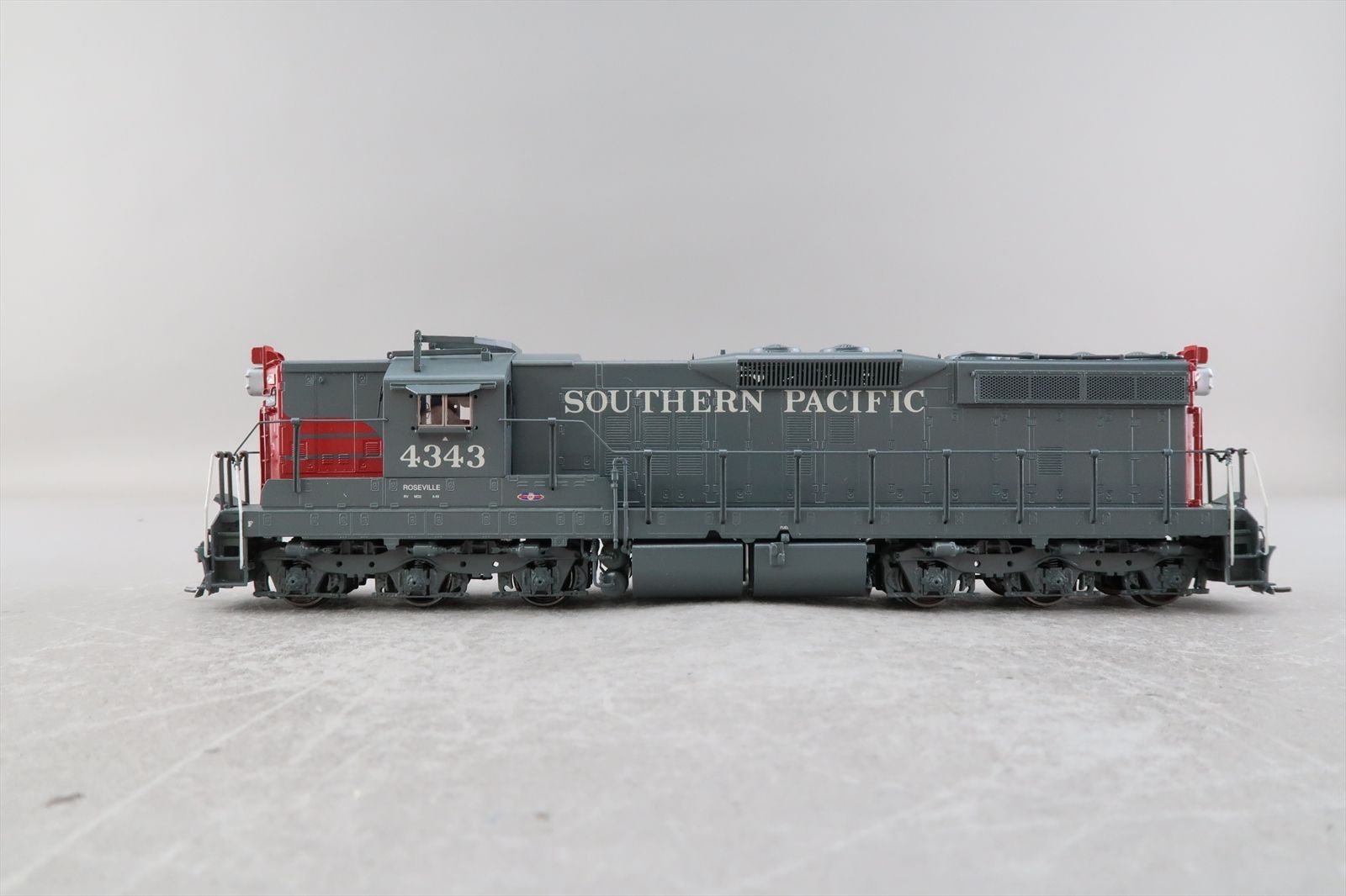 HO Brass Model - OMI 6780.1 SP Southern Pacific SD9E Tall Icicle Breakers #4343 - F/P - 2001 Run ...