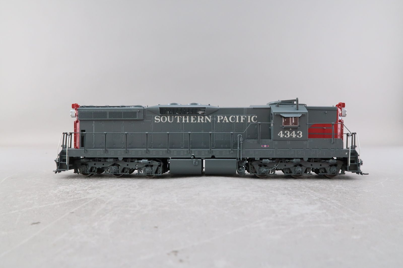HO Brass Model - OMI 6780.1 SP Southern Pacific SD9E Tall Icicle ...