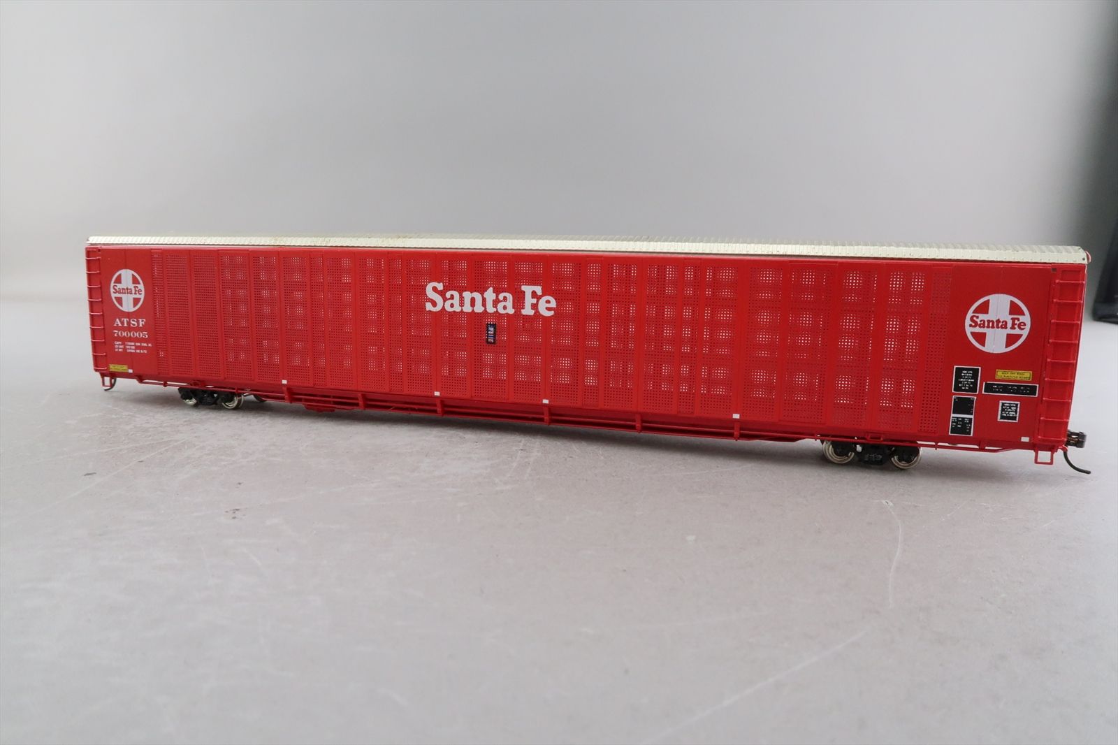 HO Brass Model - OMI 3251 AT&SF Santa Fe Safe-T-Pack Auto Rack Tri ...
