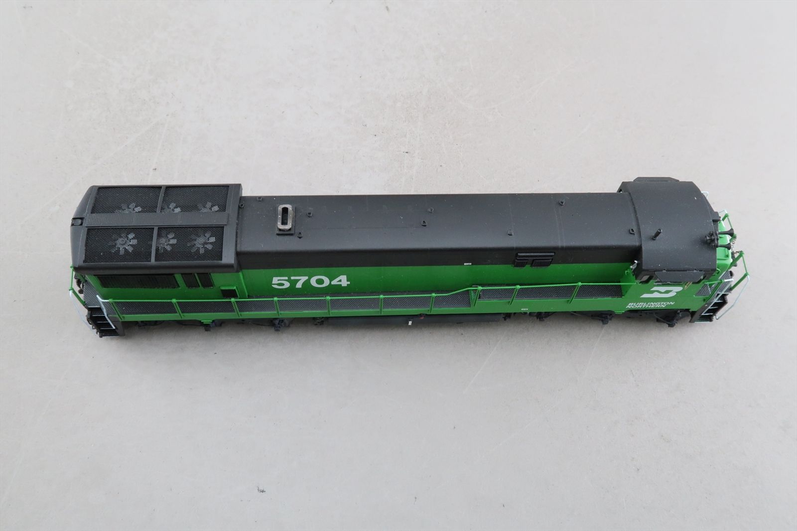 HO Brass Model - OMI 1963 BN Burlington Northern U33C #5704 - Custom - 1987 Run - Ajin
