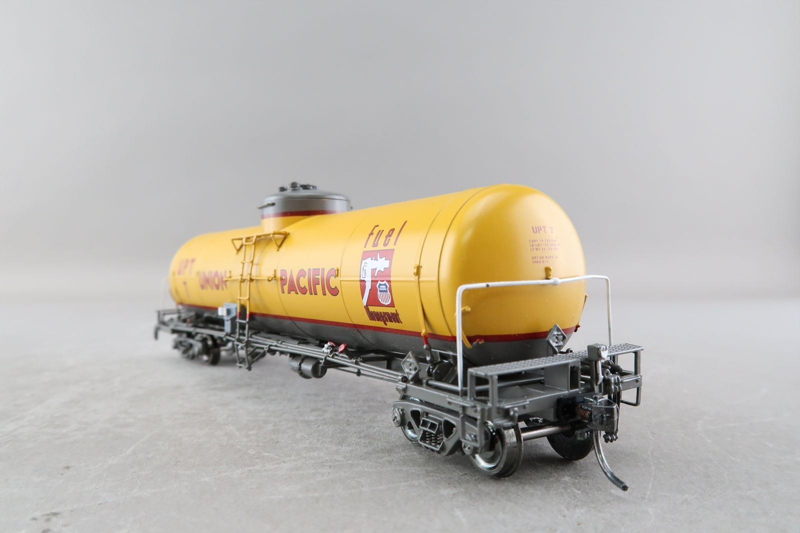 HO Brass Model - OMI 3351.1 UP UPT Union Pacific 20,000 Gallon Diesel ...