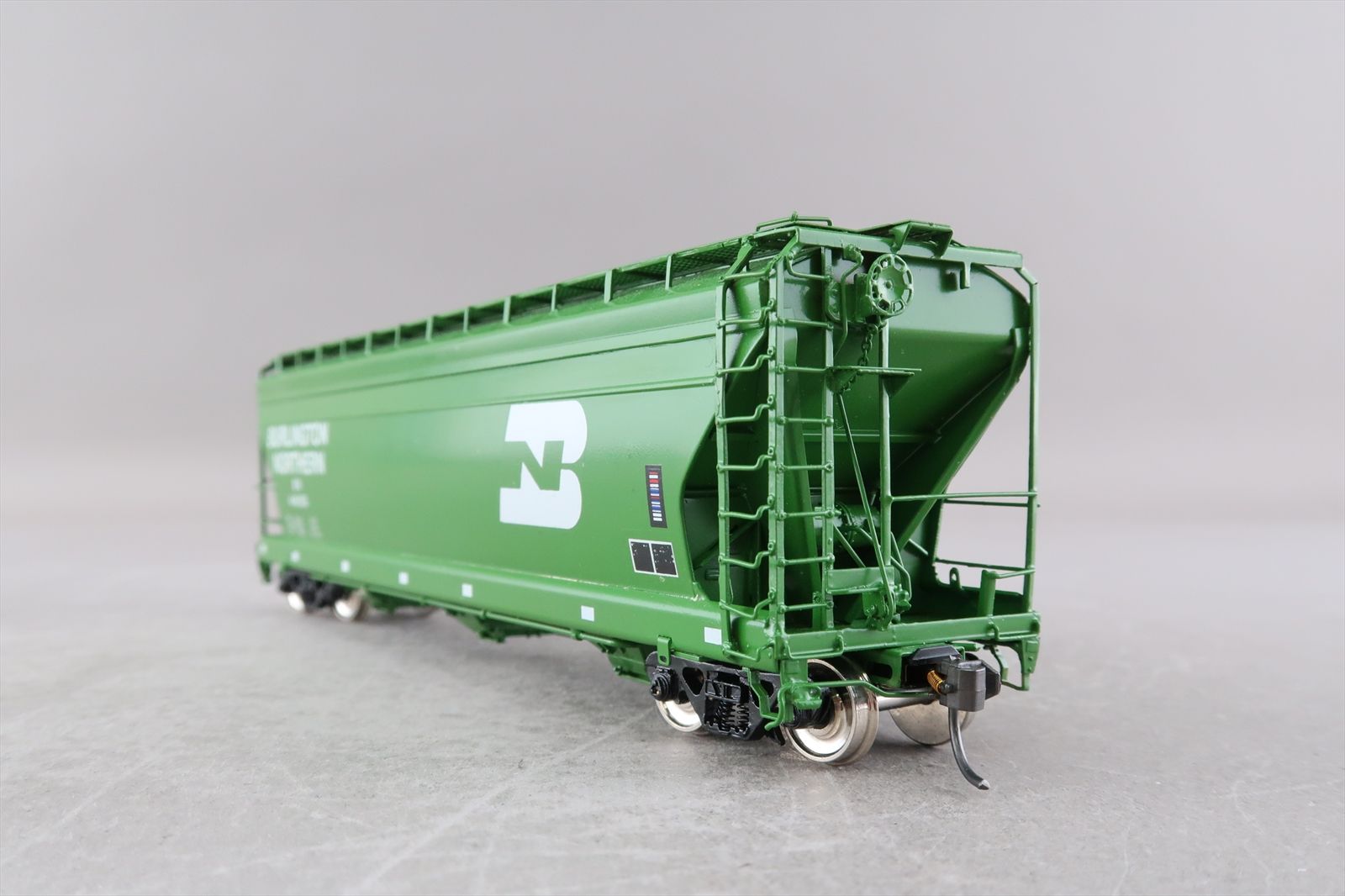 HO Brass Model - OMI 3090 BN Burlington Northern ACF 3 Bay Centerflow ...