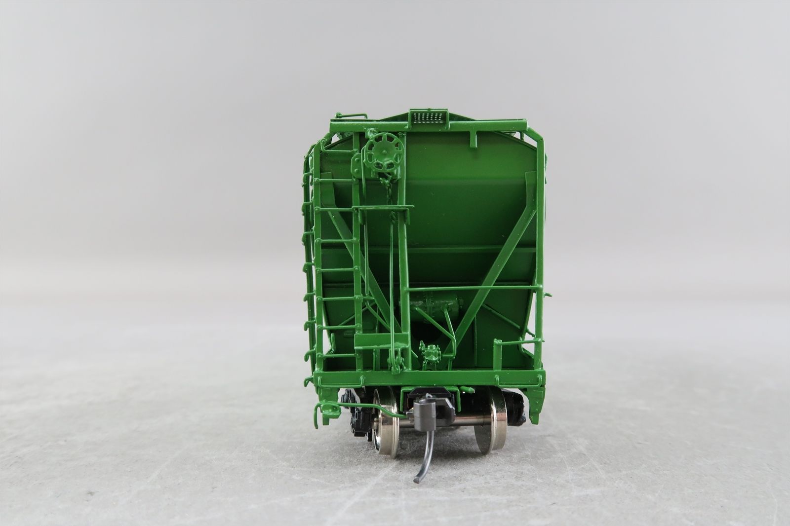 HO Brass Model - OMI 3090 BN Burlington Northern ACF 3 Bay Centerflow ...