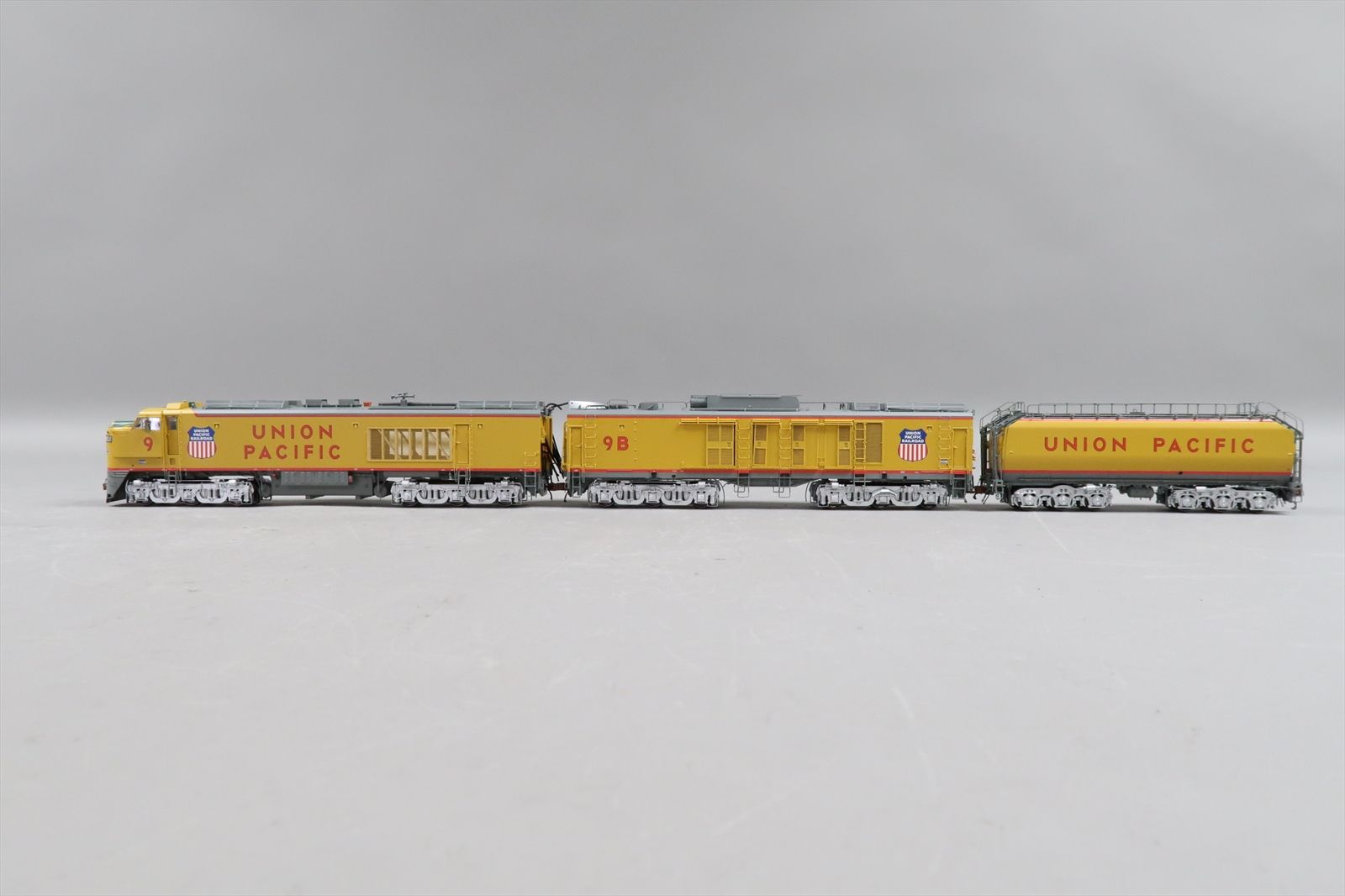HO Plastic Model - ScaleTrains STX70006 UP Union Pacific 3-Unit Big ...