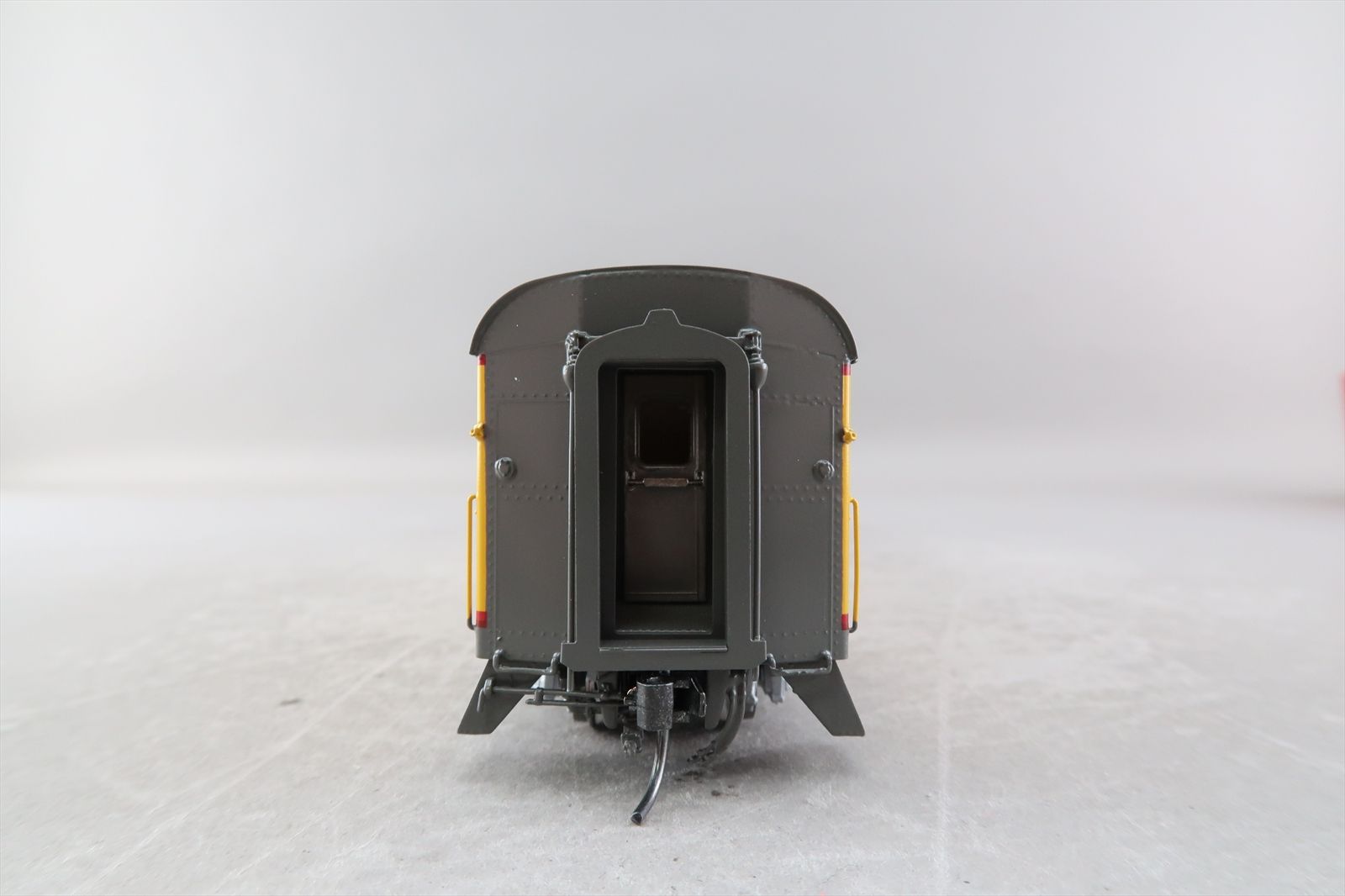 HO Brass Model - TCY 1300.4 UP Union Pacific HW Heavyweight 2 Vestibule ...