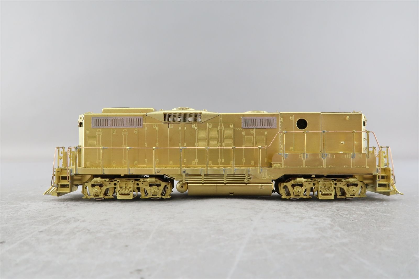 HO Brass Model - OMI 5477 UP Union Pacific GP9 GP9B B Unit #300B - #349B - Unpainted - 1991 Run ...