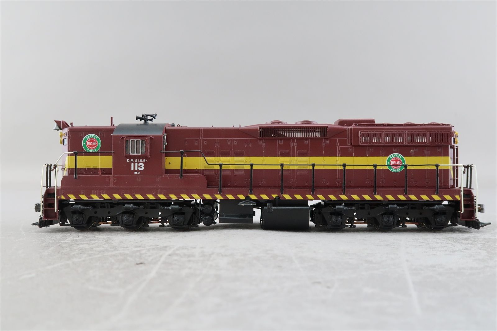 HO Brass Model - OMI 5177 DM&IR Duluth Missabe & Iron Range SD9 Phase II #113 - Pro Paint - 1989 ...