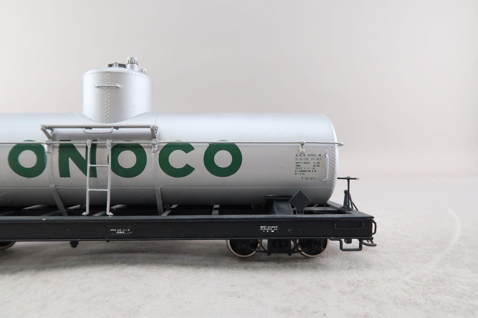 Sn3 Brass Model - P-B-L Milestone Conoco Wide Framed Tank Car #47 - F/P - 1997 Run - Samhongsa
