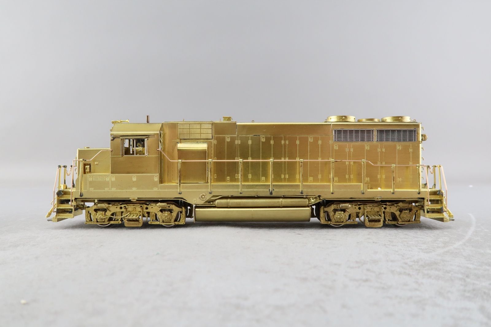 HO Brass Model - OMI 5058 NKP Nickel Plate GP35 Diesel #910 - Unpainted ...