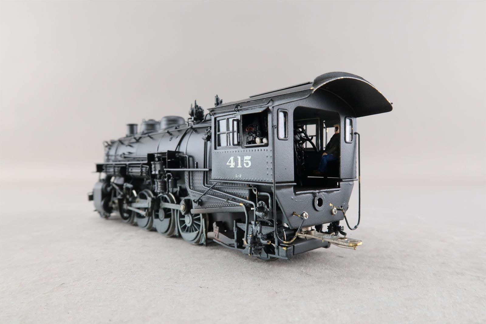 HO Brass Model - NPP Milwaukee Road L-2 2-8-2 Footboard Pilot #415 ...
