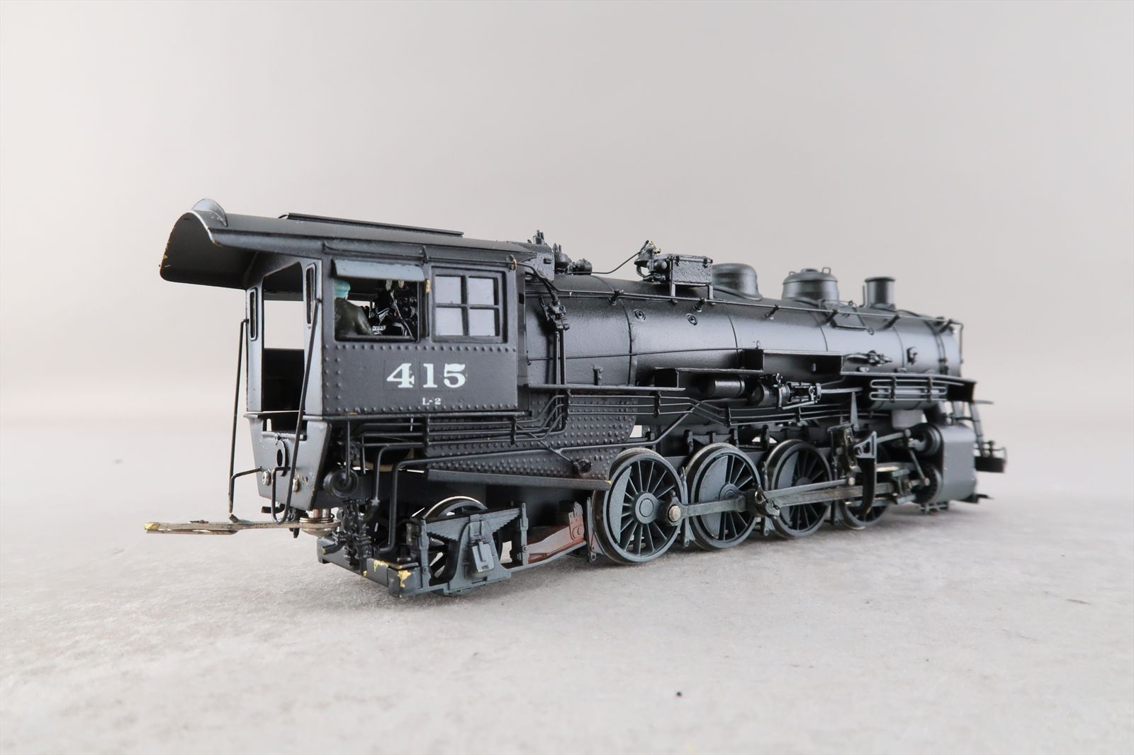 HO Brass Model - NPP Milwaukee Road L-2 2-8-2 Footboard Pilot #415 ...