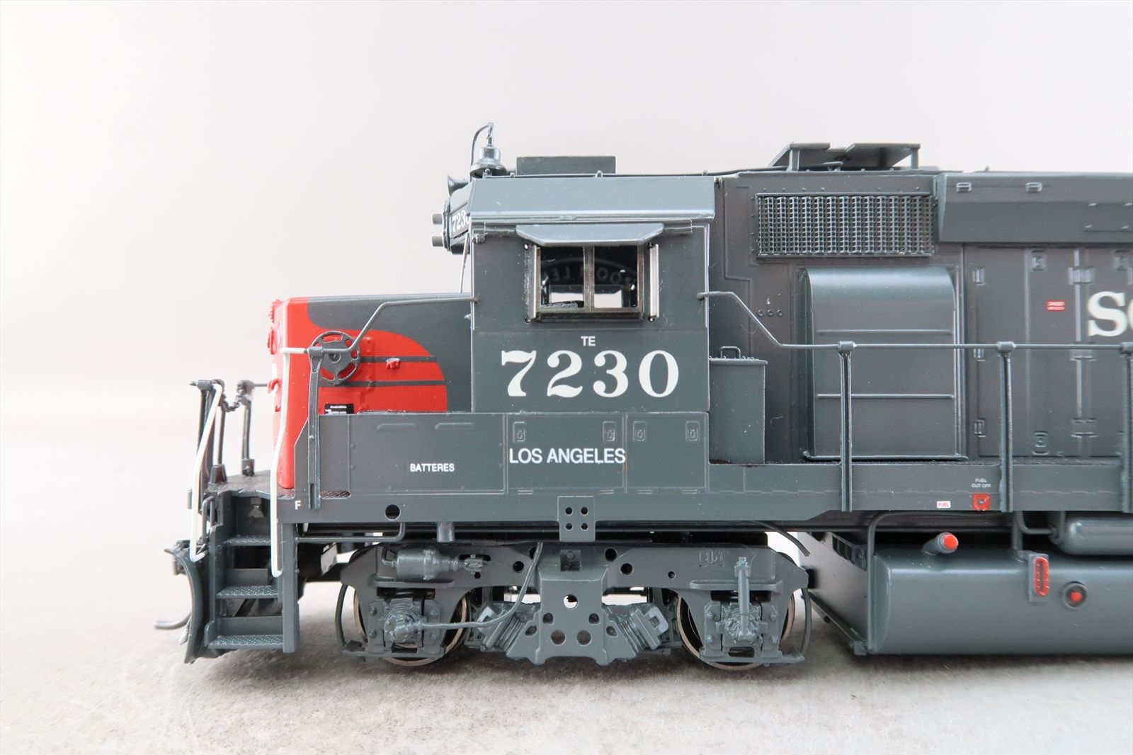HO Brass Model - OMI 5123.2 SP Southern Pacific GP40X Locotrol Slave ...