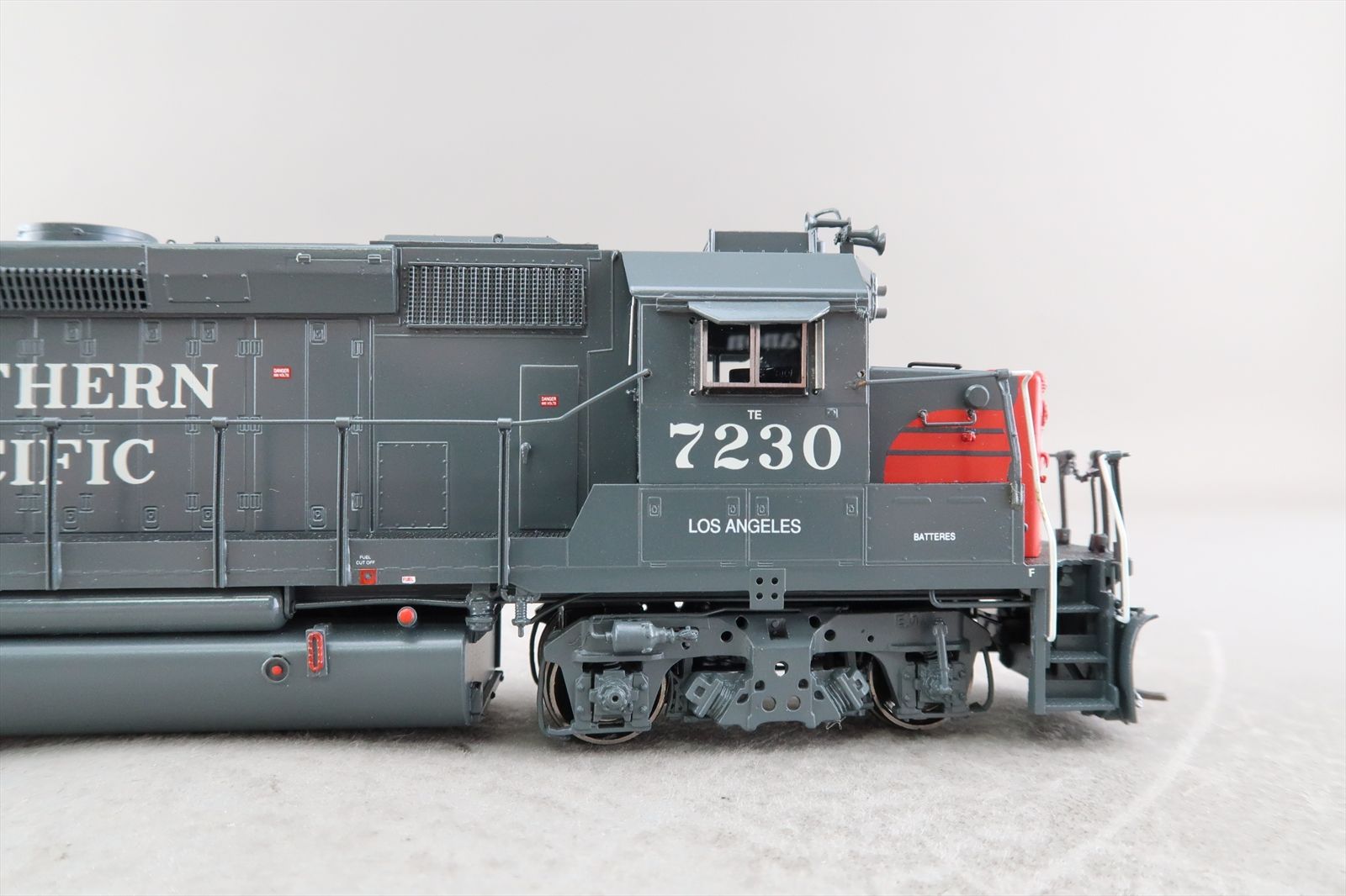 HO Brass Model - OMI 5123.2 SP Southern Pacific GP40X Locotrol Slave ...