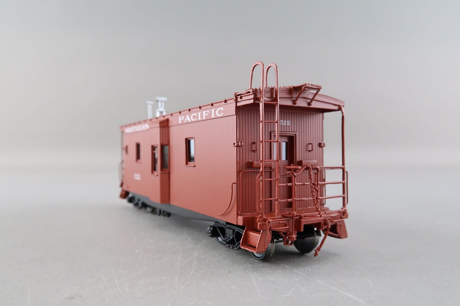 HO Brass Model - W&R Version 4 NP Northern Pacific 36' Bay Window ...