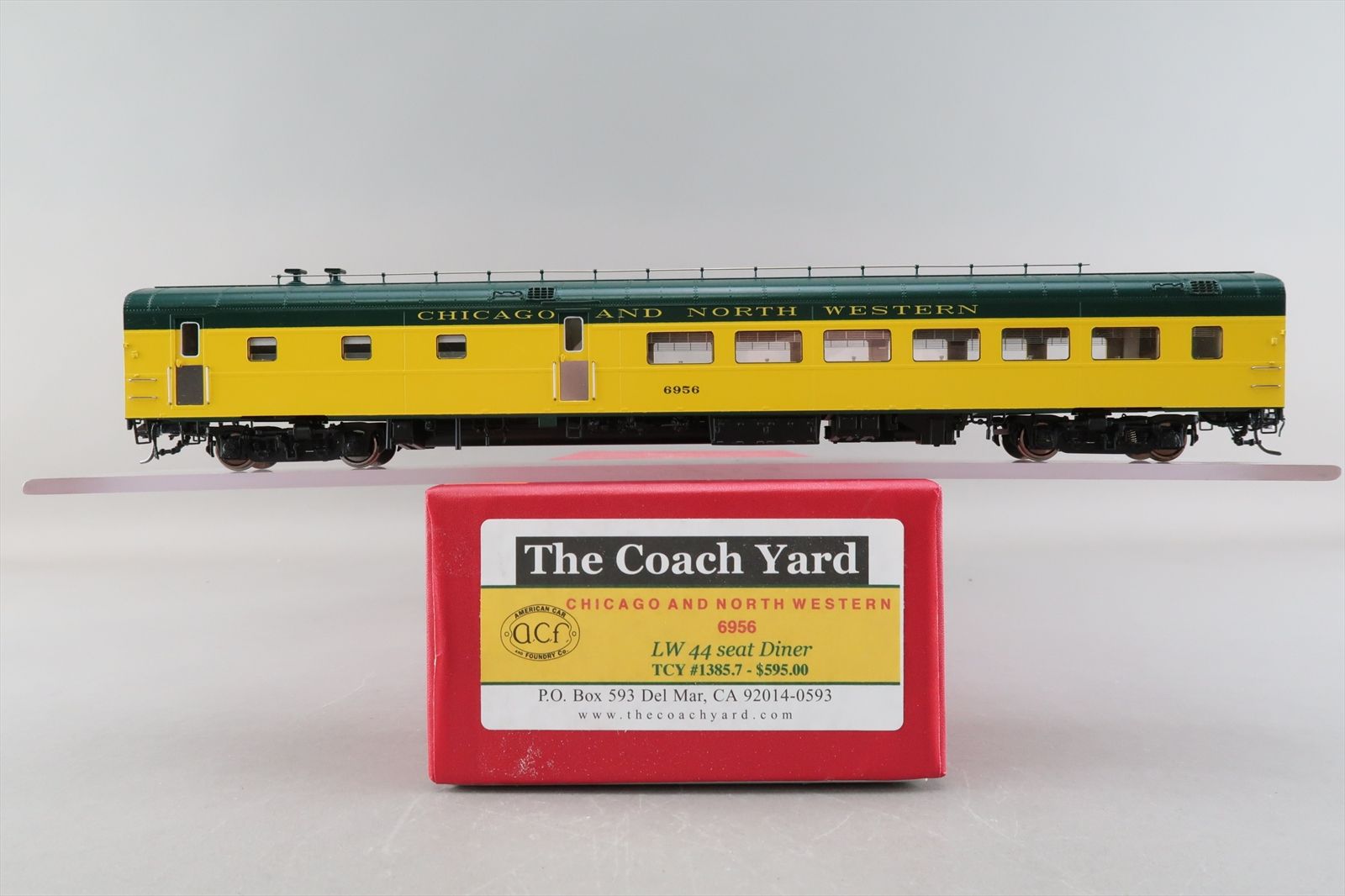 HO Brass Model - TCY 1385.7 C&NW Chicago & Northwestern 44 Seat Diner ...