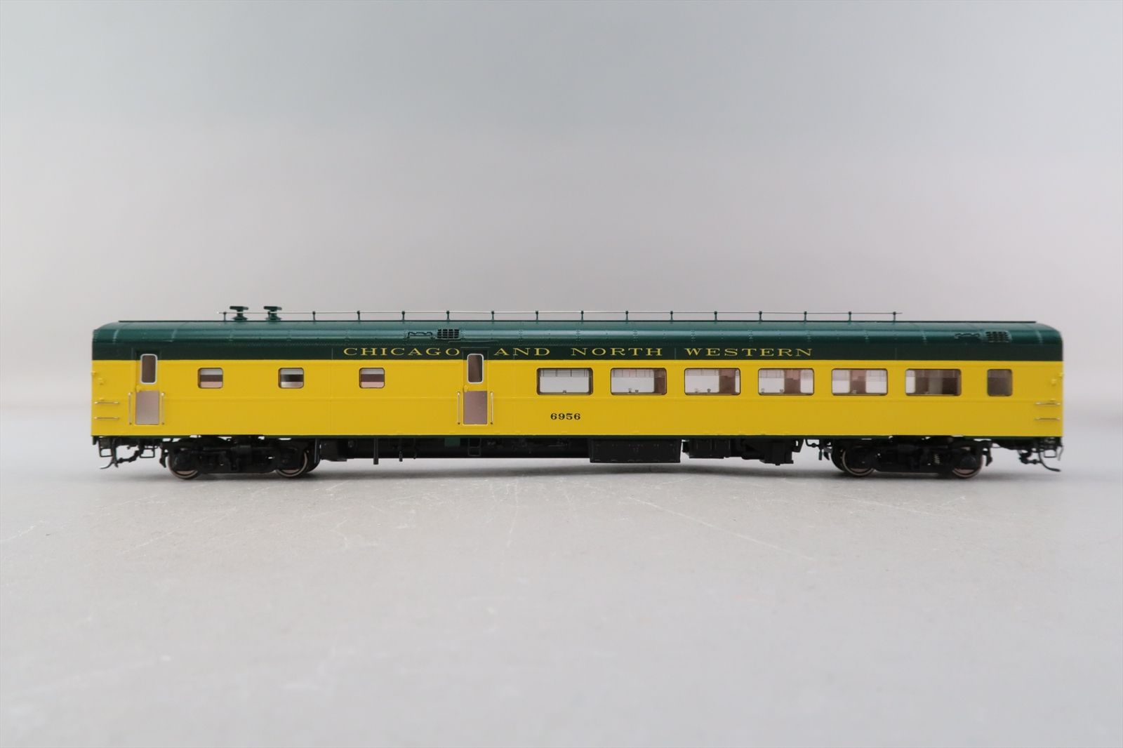 HO Brass Model - TCY 1385.7 C&NW Chicago & Northwestern 44 Seat Diner ...