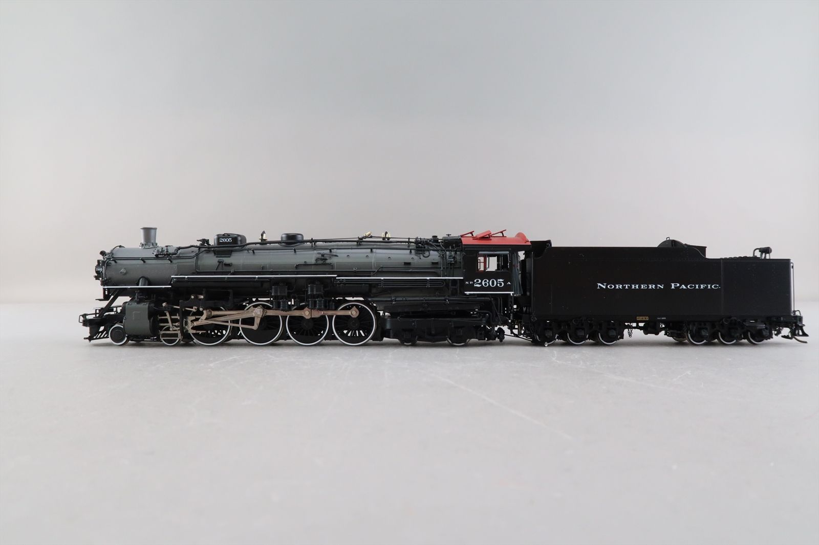 HO Brass Model - W&R Version 1A NP Northern Pacific 4-8-4 Class A Gray ...