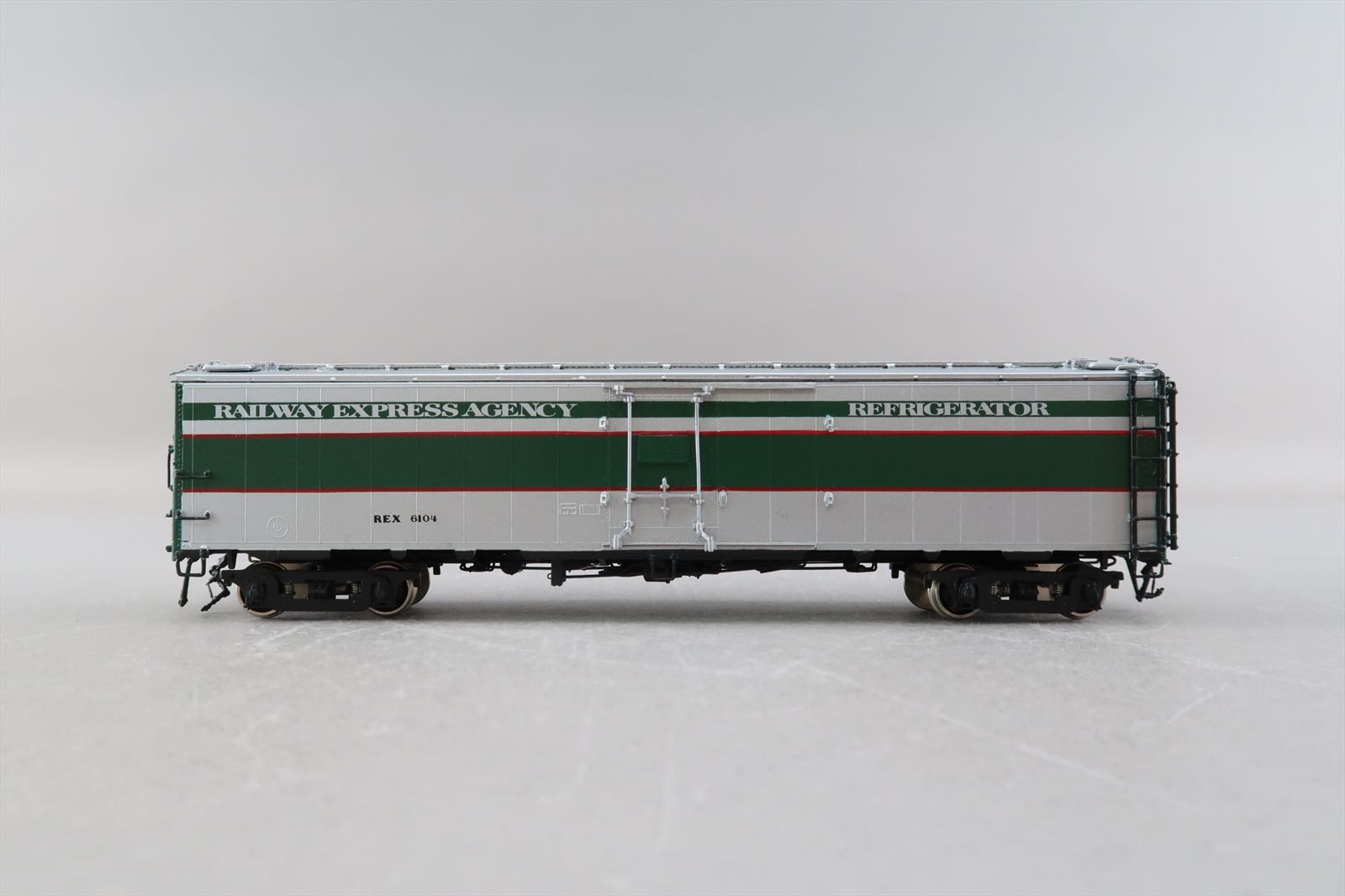 HO Brass Model - CIL 2141.1 REA Railway Express Agency Reefer Steel ...