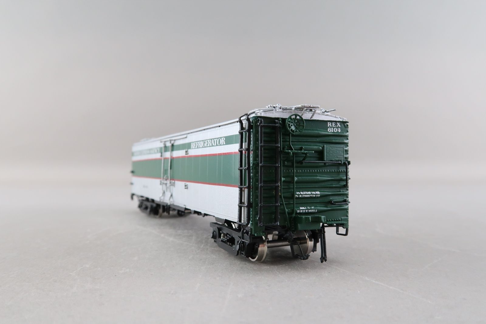 HO Brass Model - CIL 2141.1 REA Railway Express Agency Reefer Steel ...