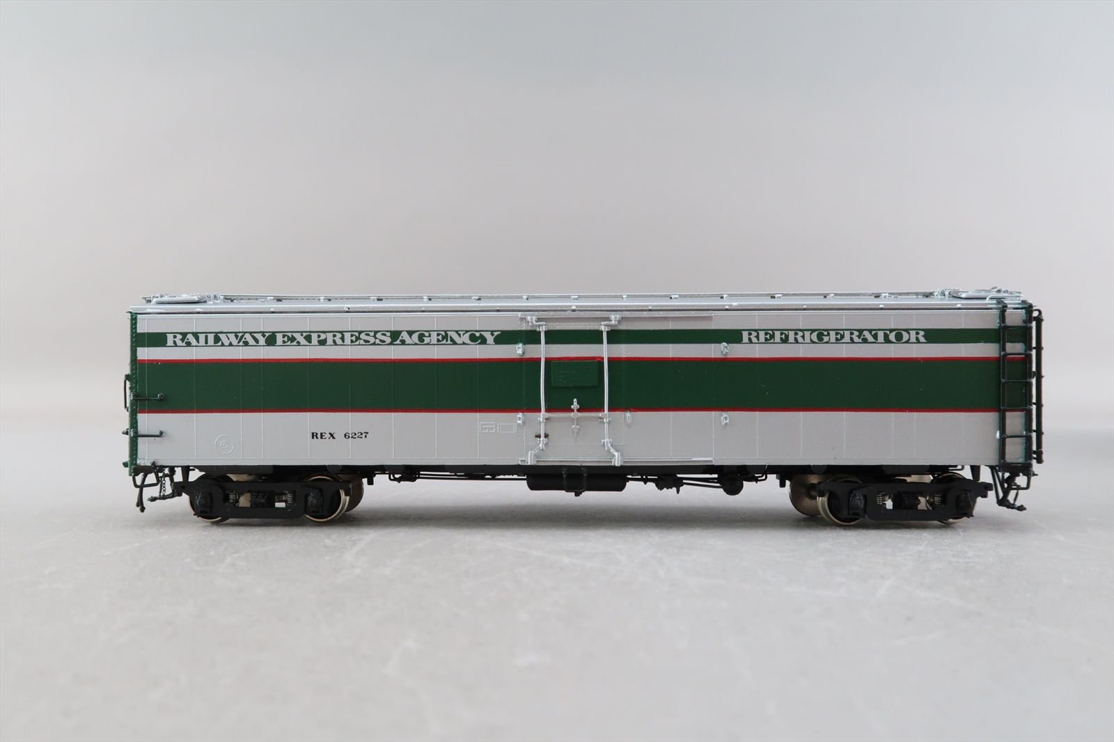 HO Brass Model - CIL 2141.1 REA Railway Express Agency Reefer Steel ...