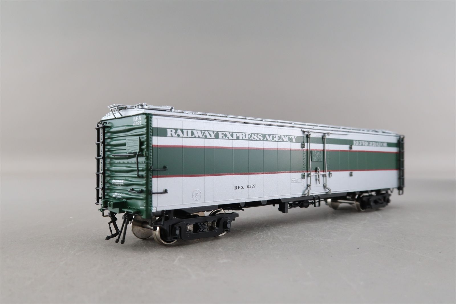 HO Brass Model - CIL 2141.1 REA Railway Express Agency Reefer Steel ...