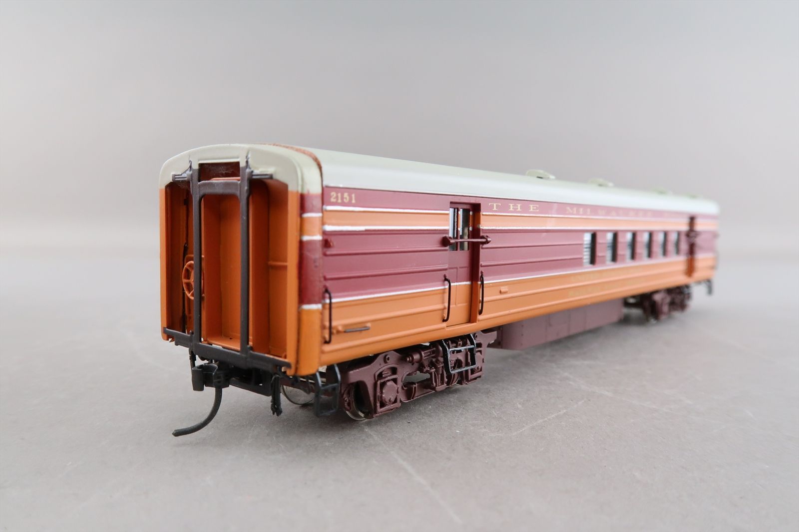 HO Brass Model - PSC 17196-7 Milwaukee 1939 Hiawatha 60' RPO #2151 - F ...