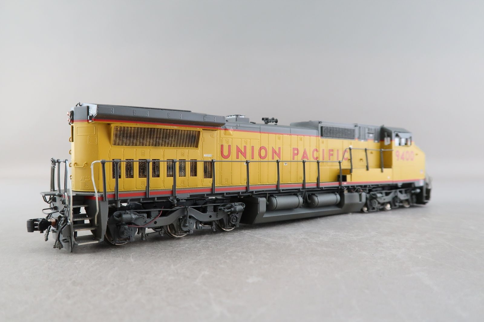 HO Brass Model - OMI 5154 UP Union Pacific 8-40CW Dash Wide Nose #9400 ...