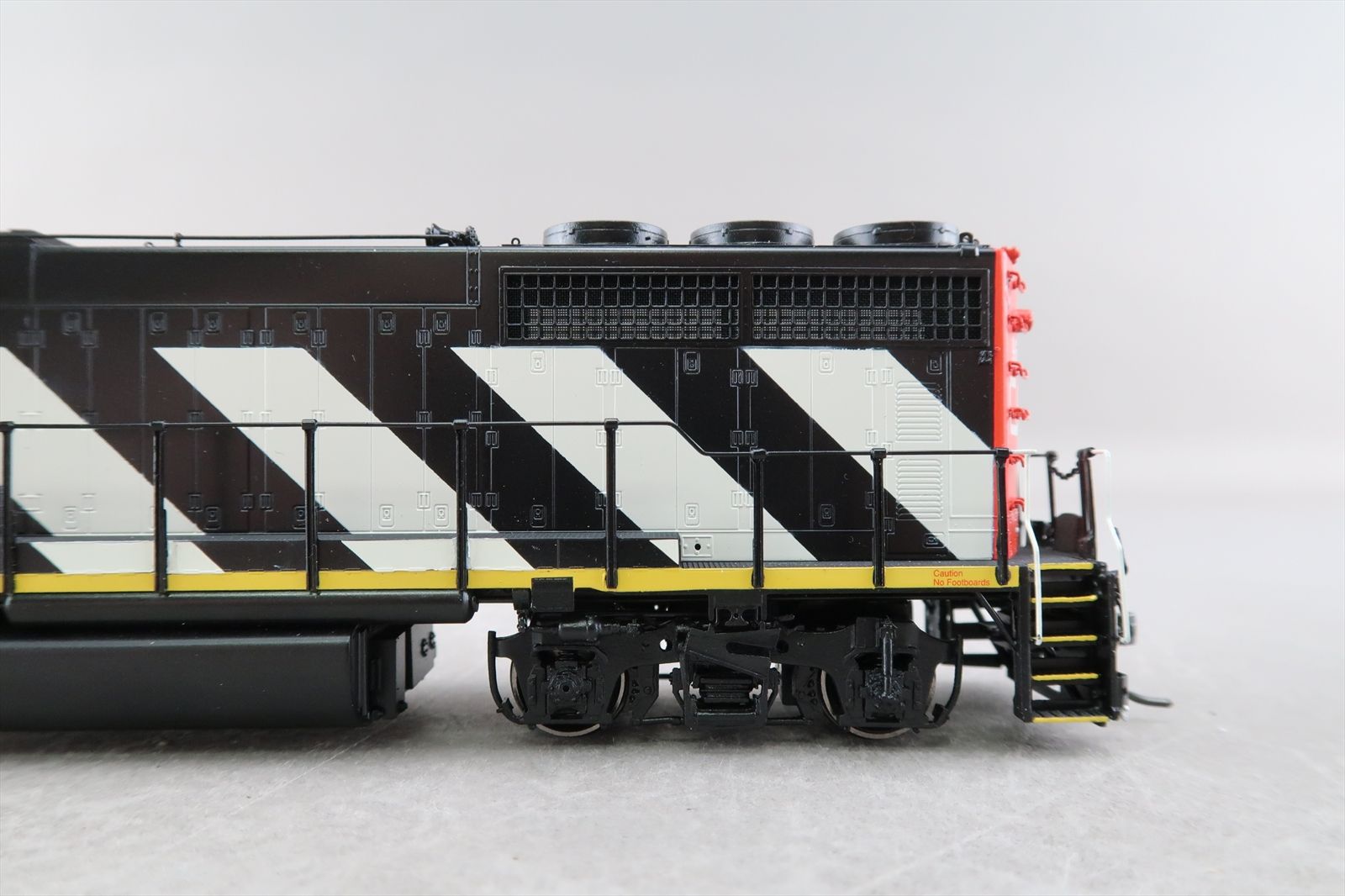 HO Brass Model - OMI 087010091.1 CN CNR Canadian National GP40-2LW GF ...