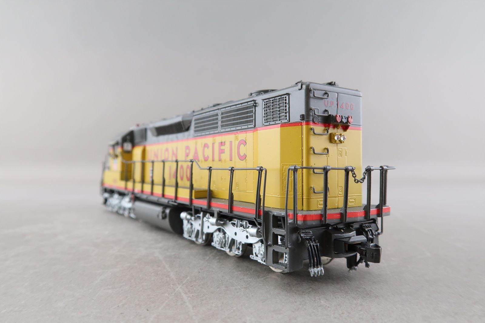 HO Brass Model - OMI 5547 UP Union Pacific SDP35 #1400 - Custom - 1991 Run - Ajin