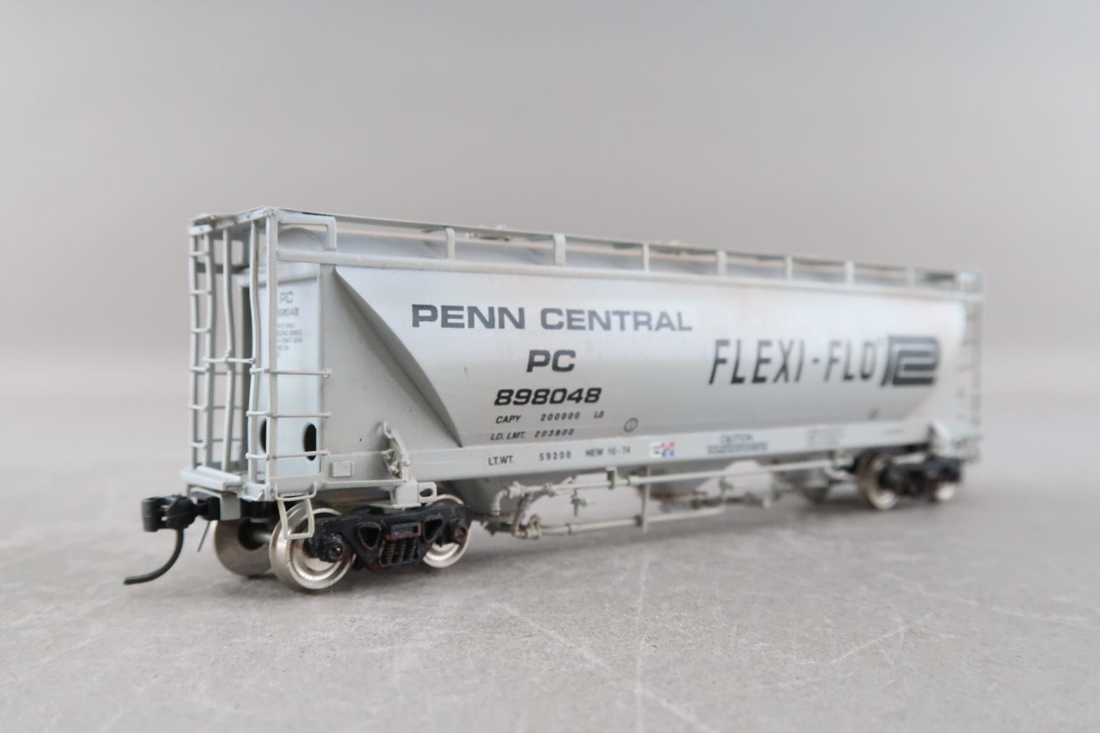 HO Brass Model - OMI 3362 PC Penn Central Pd 3000 Covered Hopper ...