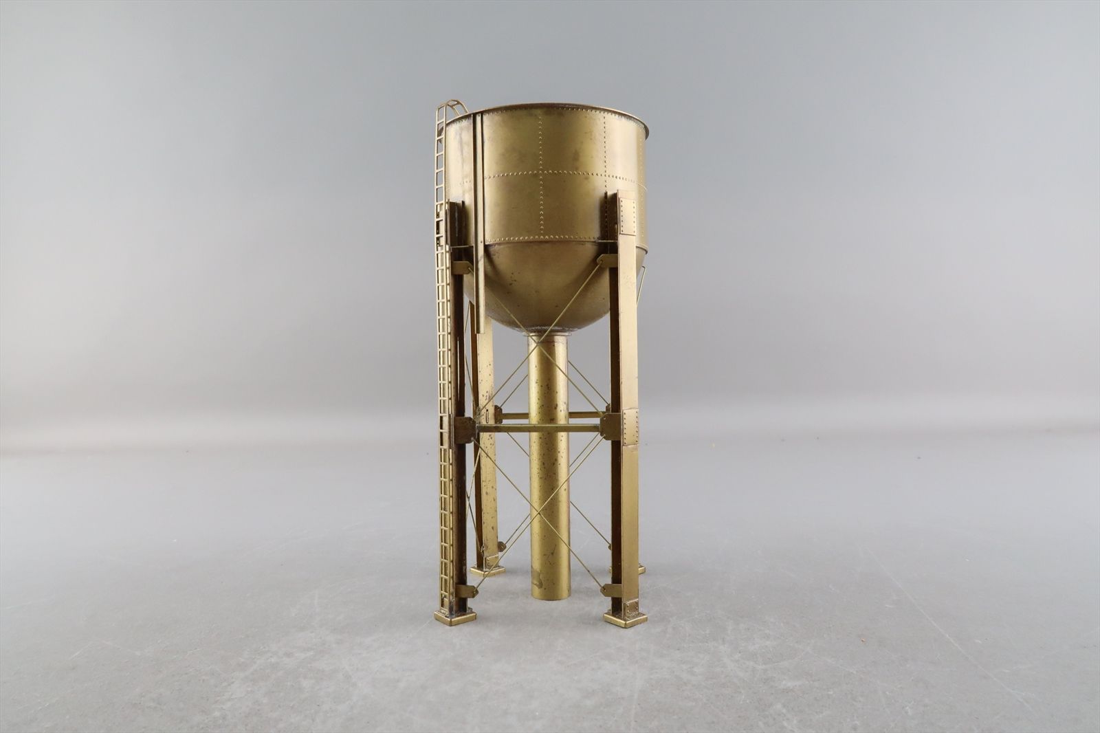 HO Brass Model - PSC 15268 30,000 Gallon Free Standing Water Tank ...