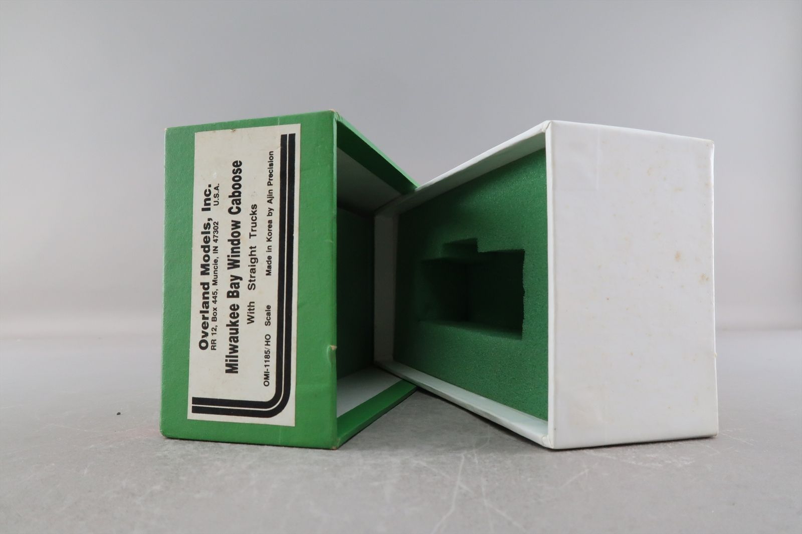 HO Brass Model - OMI 1185 Milwaukee Bay Window Caboose Early #01859 ...