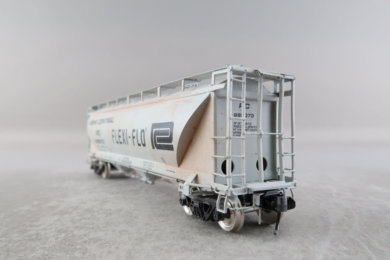 HO Brass Model - OMI 3362 PC Penn Central Pd 3000 Covered Hopper ...