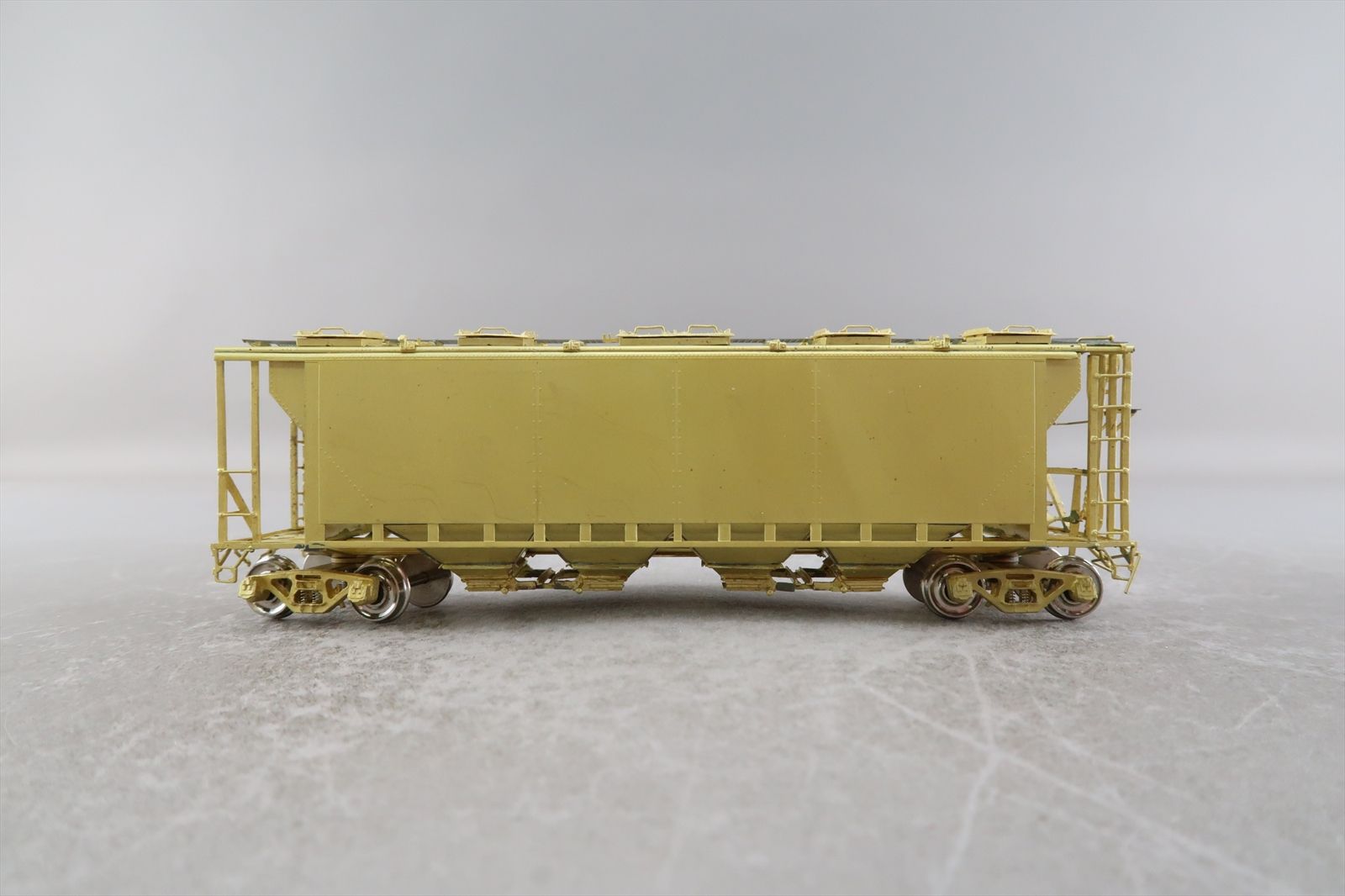 HO Brass Model - OMI 3180 CP CPR Canadian Pacific Slab Side Covered Hopper - Unpainted - 1989 ...
