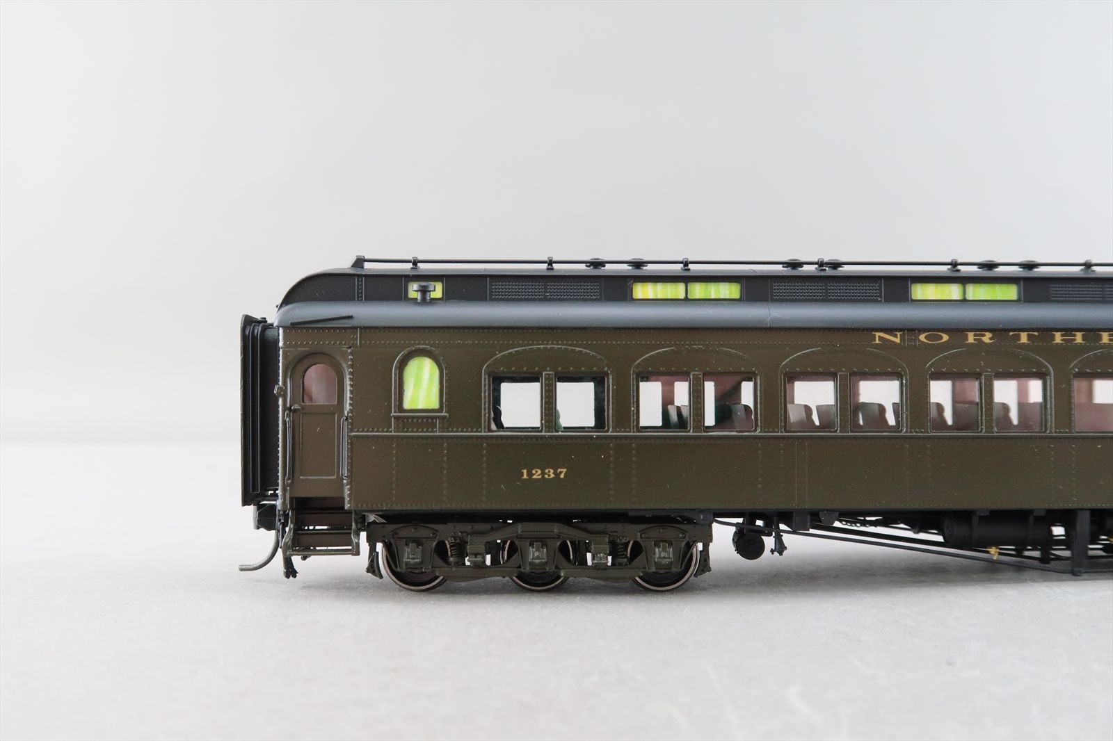 HO Brass Model - W&R NP Northern Pacific Coach Pullman Green #1237 - F ...