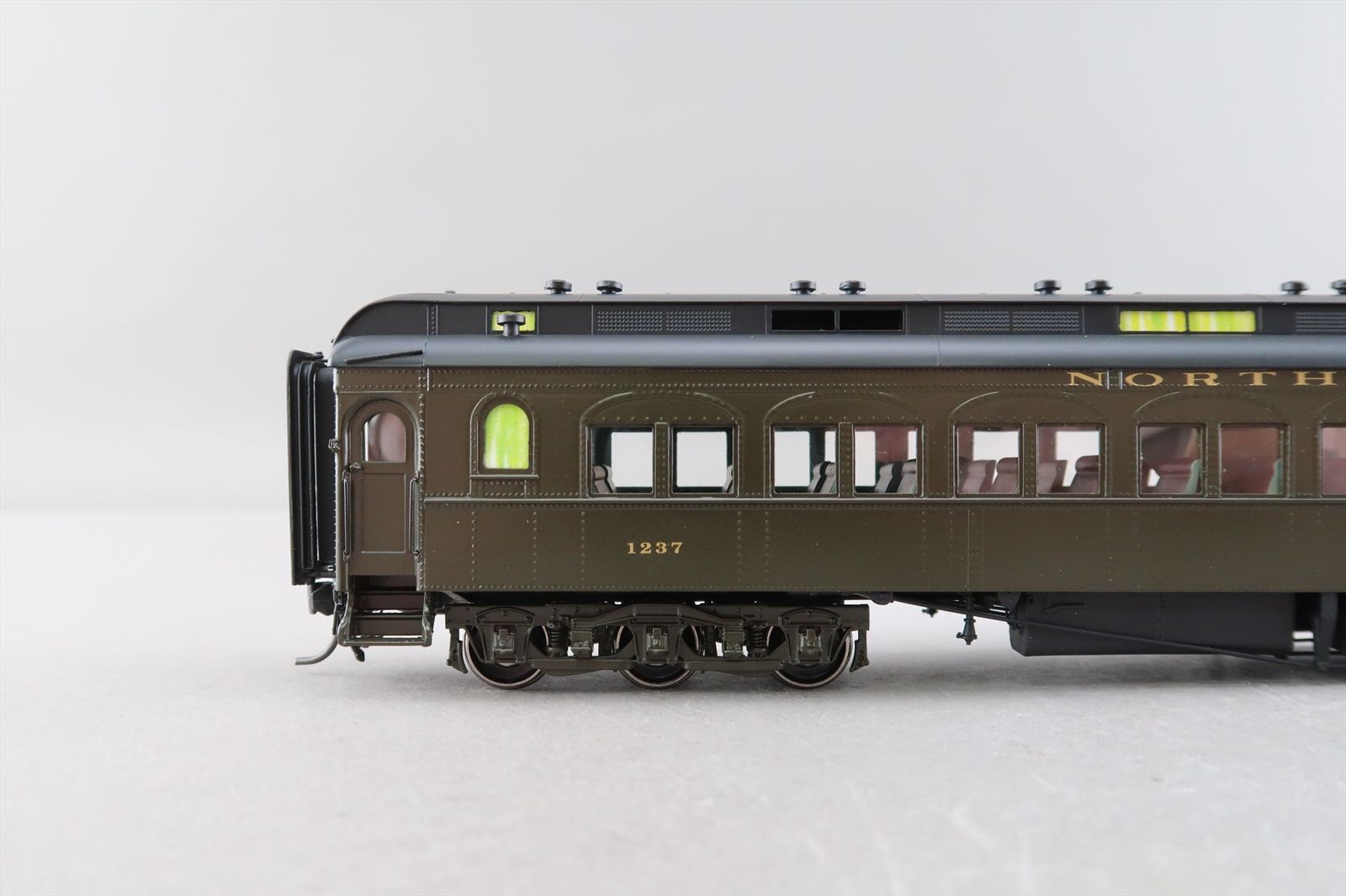 HO Brass Model - W&R NP Northern Pacific Coach Pullman Green #1237 - F ...