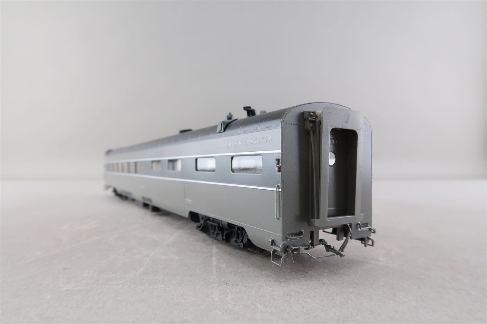 HO Brass Model - TCY 1172 SP Southern Pacific 36 Seat Diner Overland ...