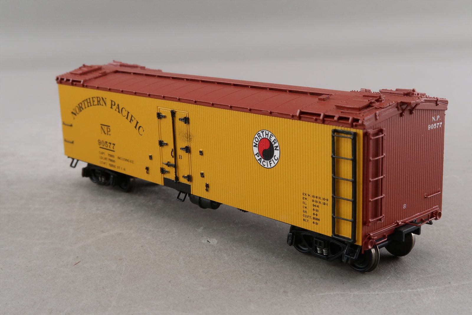 HO Brass Model - W&R Version 3 NP Northern Pacific Wood Reefer Yellow ...