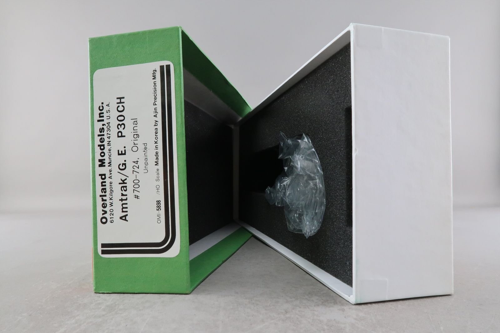 HO Brass Model - OMI 5898 Amtrak GE P30CH #700-724 - Unpainted - 1994 ...