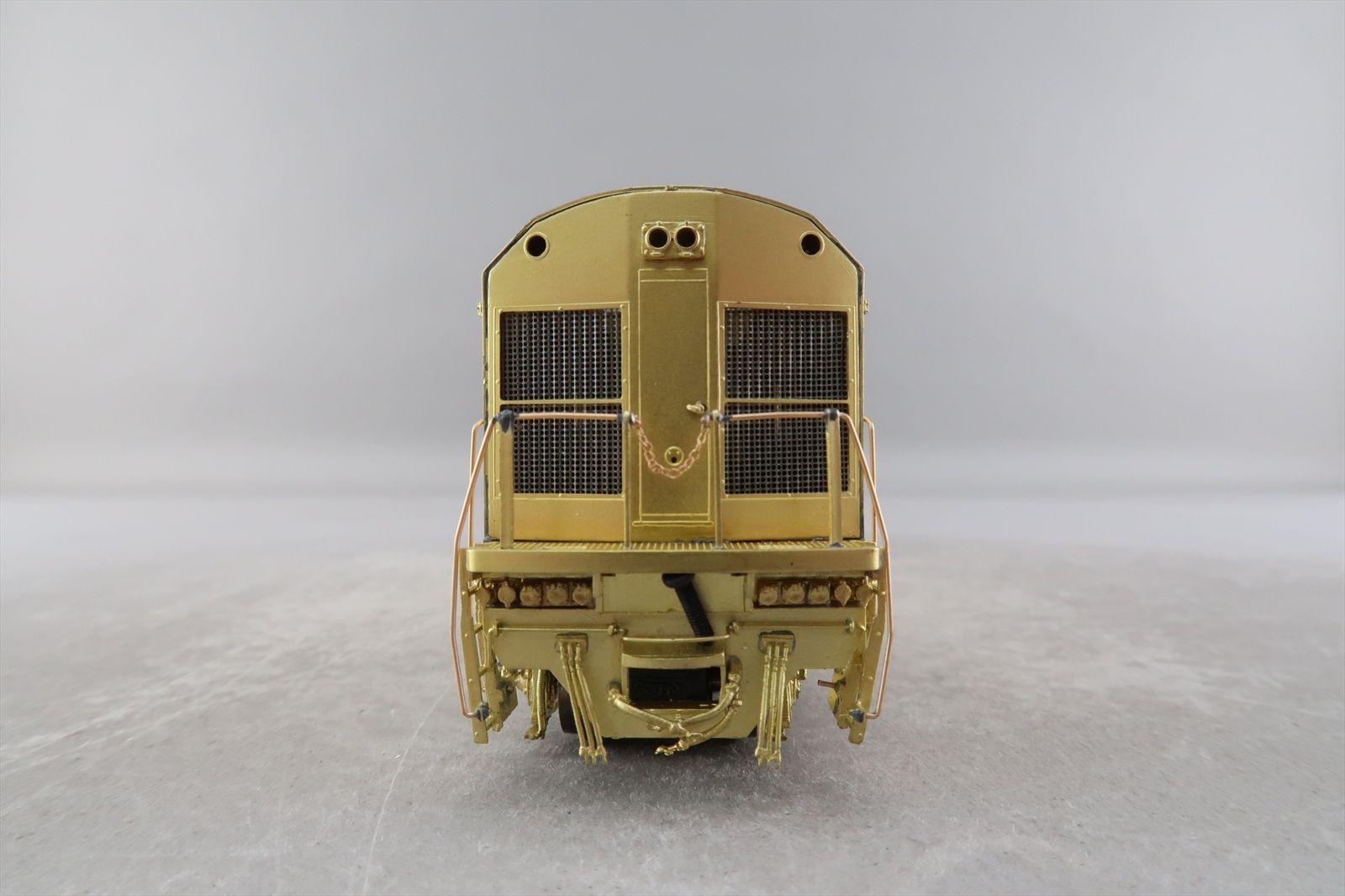 HO Brass Model - OMI 5898 Amtrak GE P30CH #700-724 - Unpainted - 1994 ...