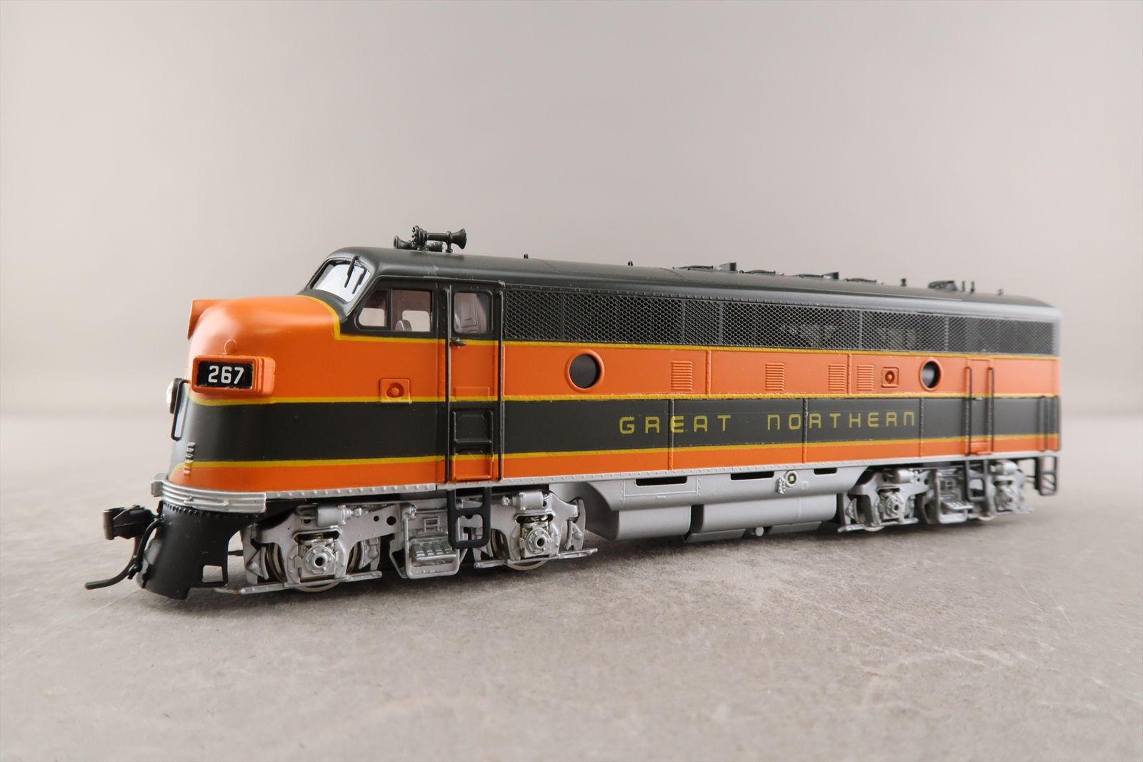 HO Brass Model - Oriental GN Great Northern EMD F3 F3A Phase III EB Empire Builder - F/P - Samhongsa