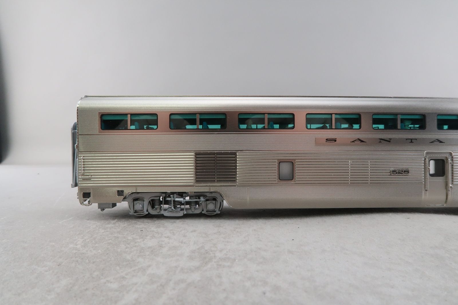 HO Brass Model - OMI 3494.1 AT&SF Santa Fe High Level Chair Car #528 ...