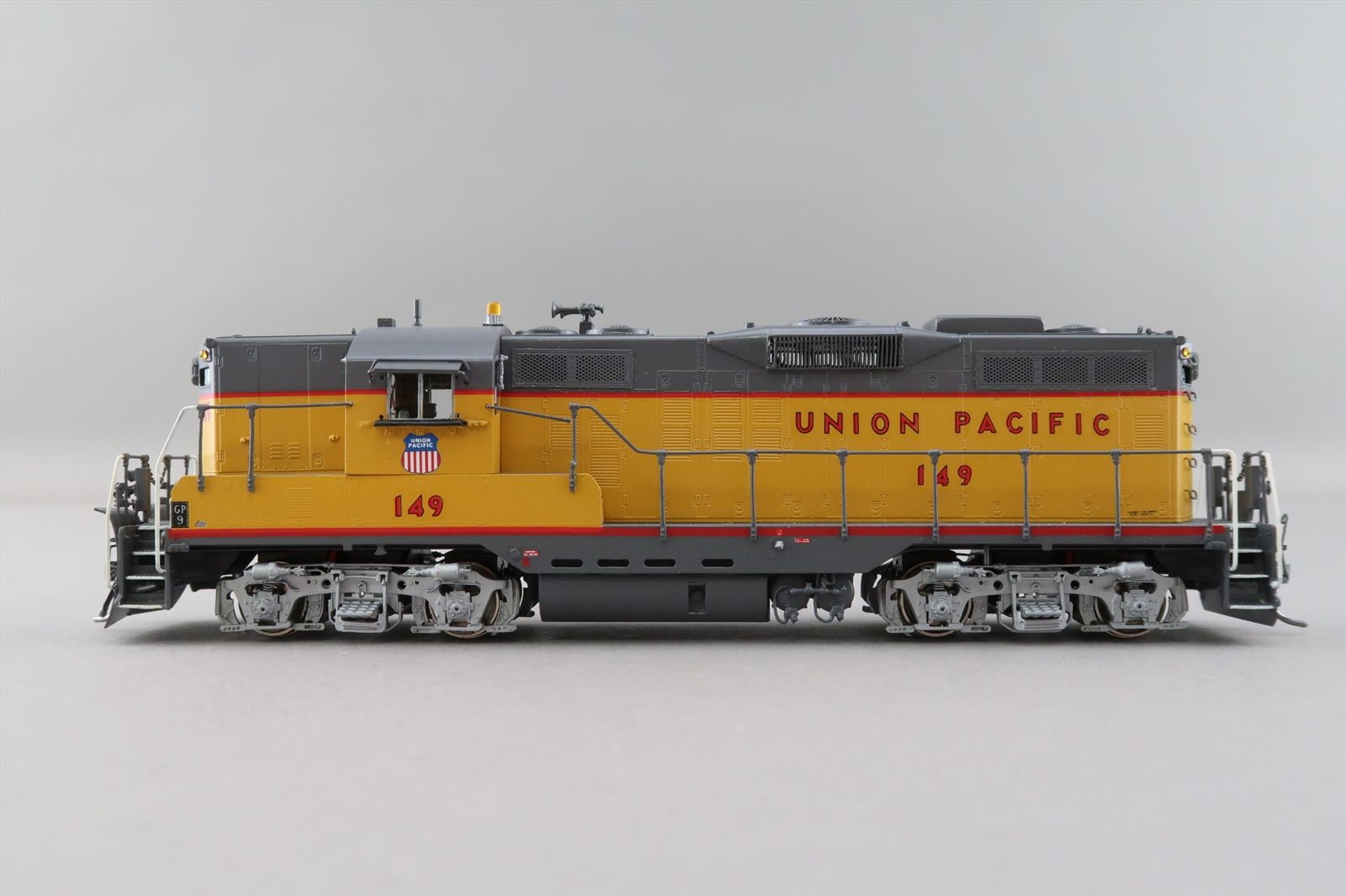 HO Brass Model – OMI 6212 UP Union Pacific GP9 GP9A #149 – Pro Paint – 1992 Run – Ajin