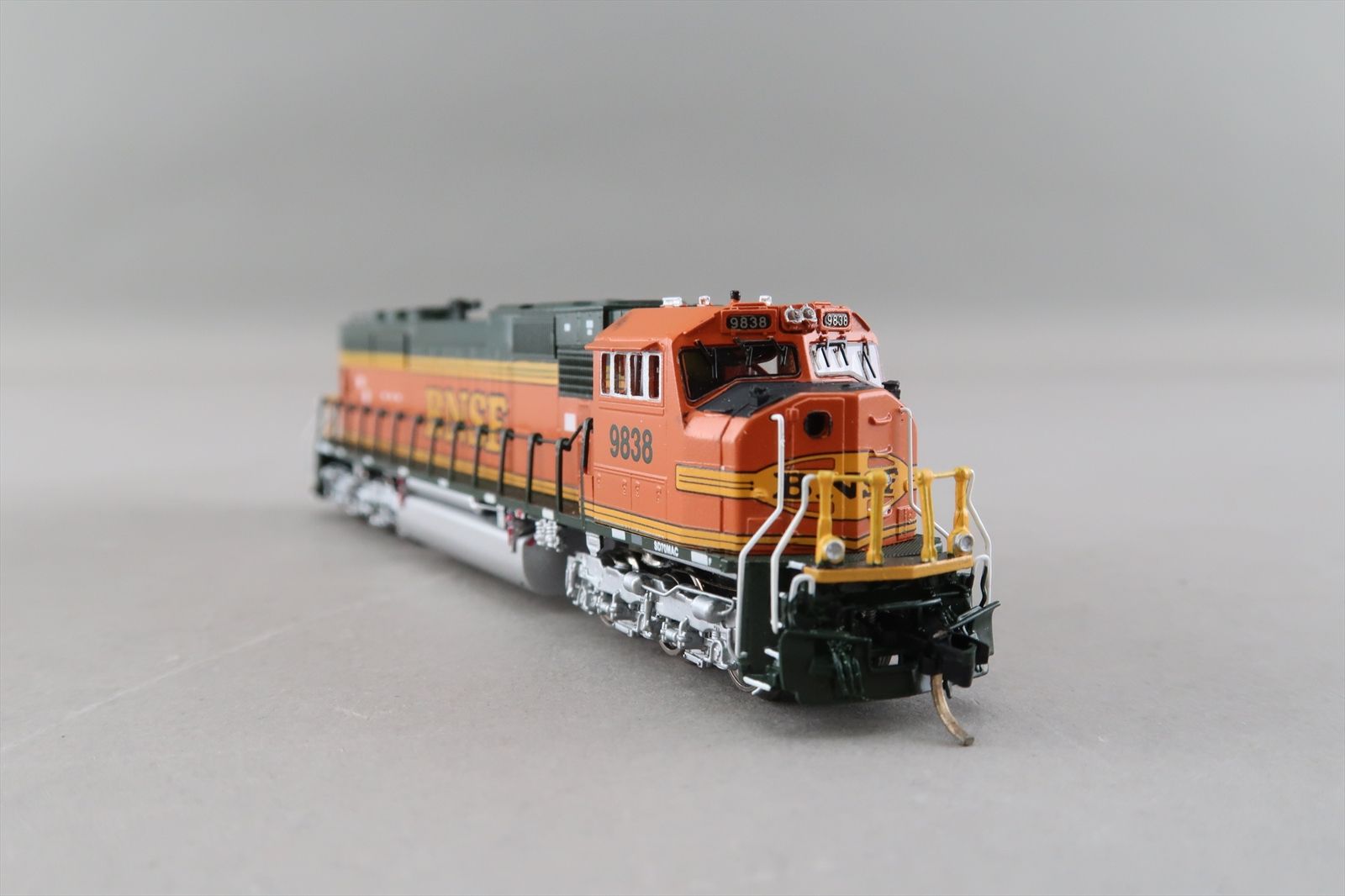 N Brass Model - OMI 2850.1 BNSF Burlington Northern Santa Fe SD70MAC #9838 - F/P - 1998 Run - Ajin