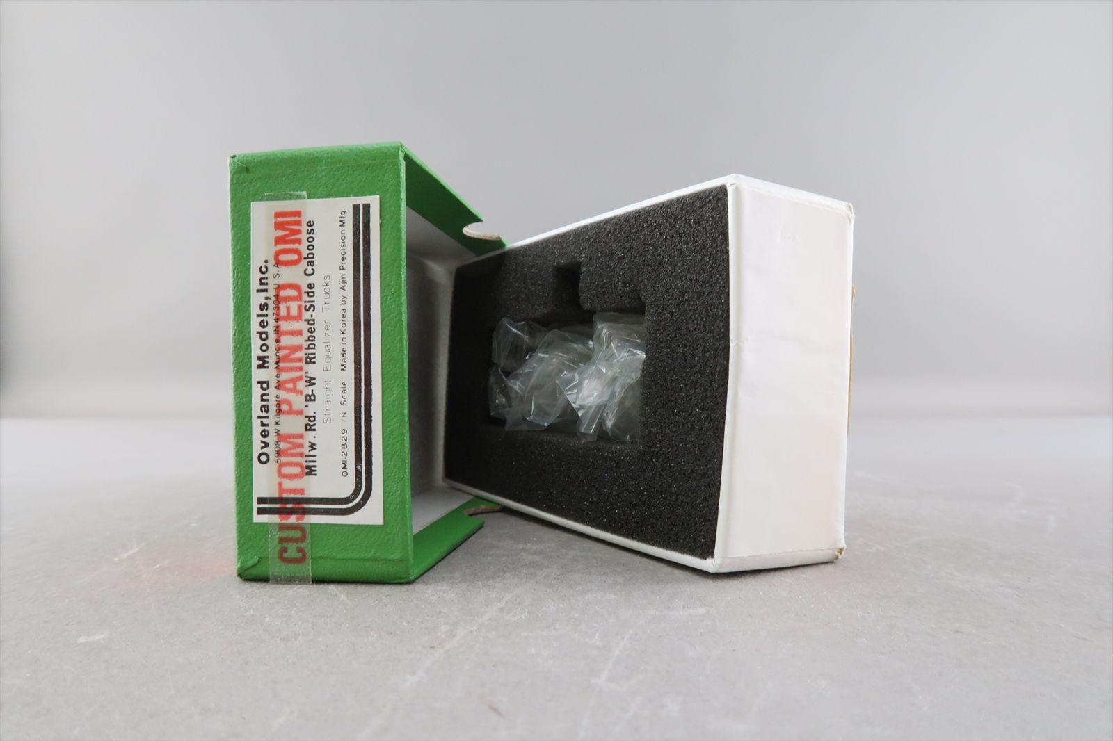 N Brass Model - OMI 2829.1 Milwaukee Road Bay Window Ribbed Caboose ...