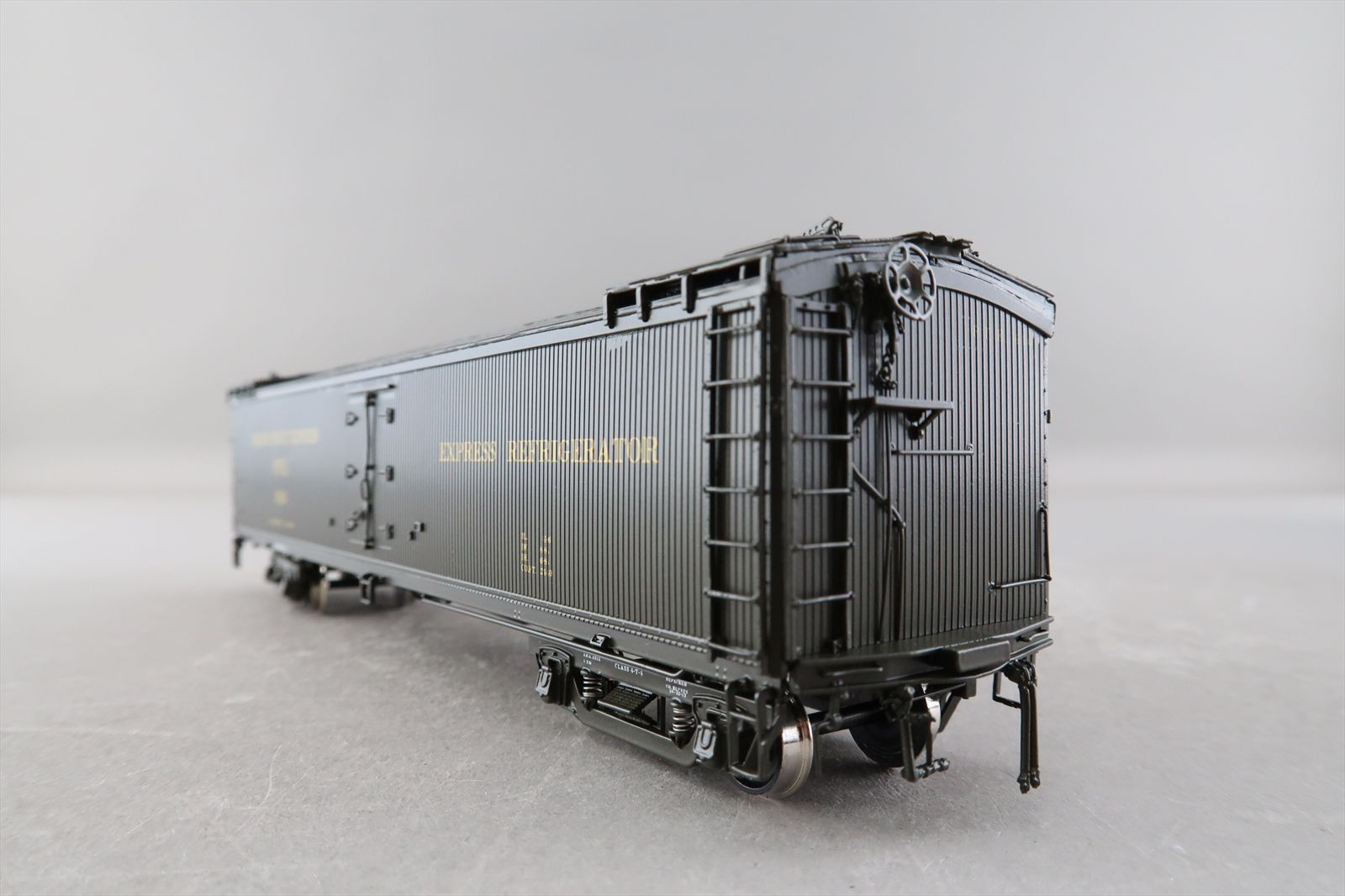 HO Brass Model - CIL 2530.1 PFE Pacific Fruit Express Reefer ...