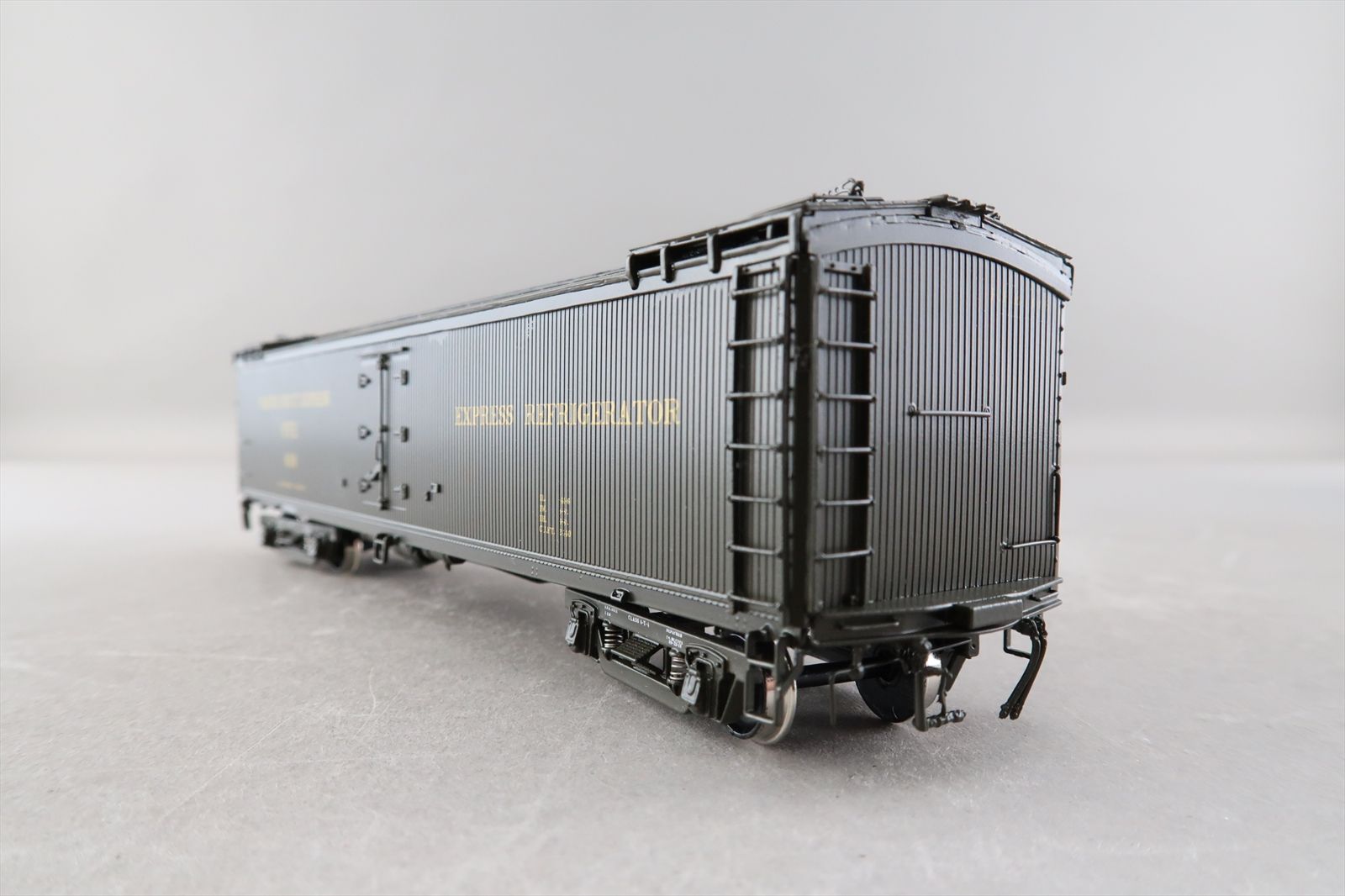 HO Brass Model - CIL 2530.1 PFE Pacific Fruit Express Reefer ...