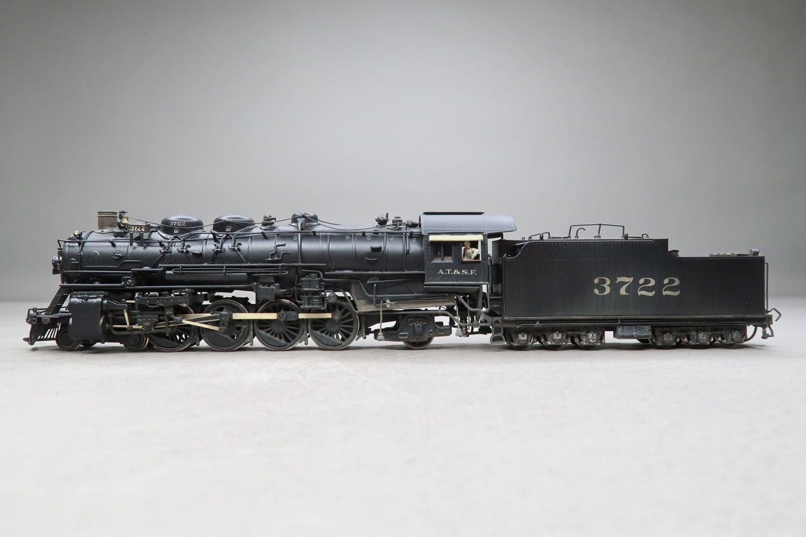 HO Brass Model - Balboa AT&SF Santa Fe 4-8-2 Mountain #3722 - Pro Paint ...
