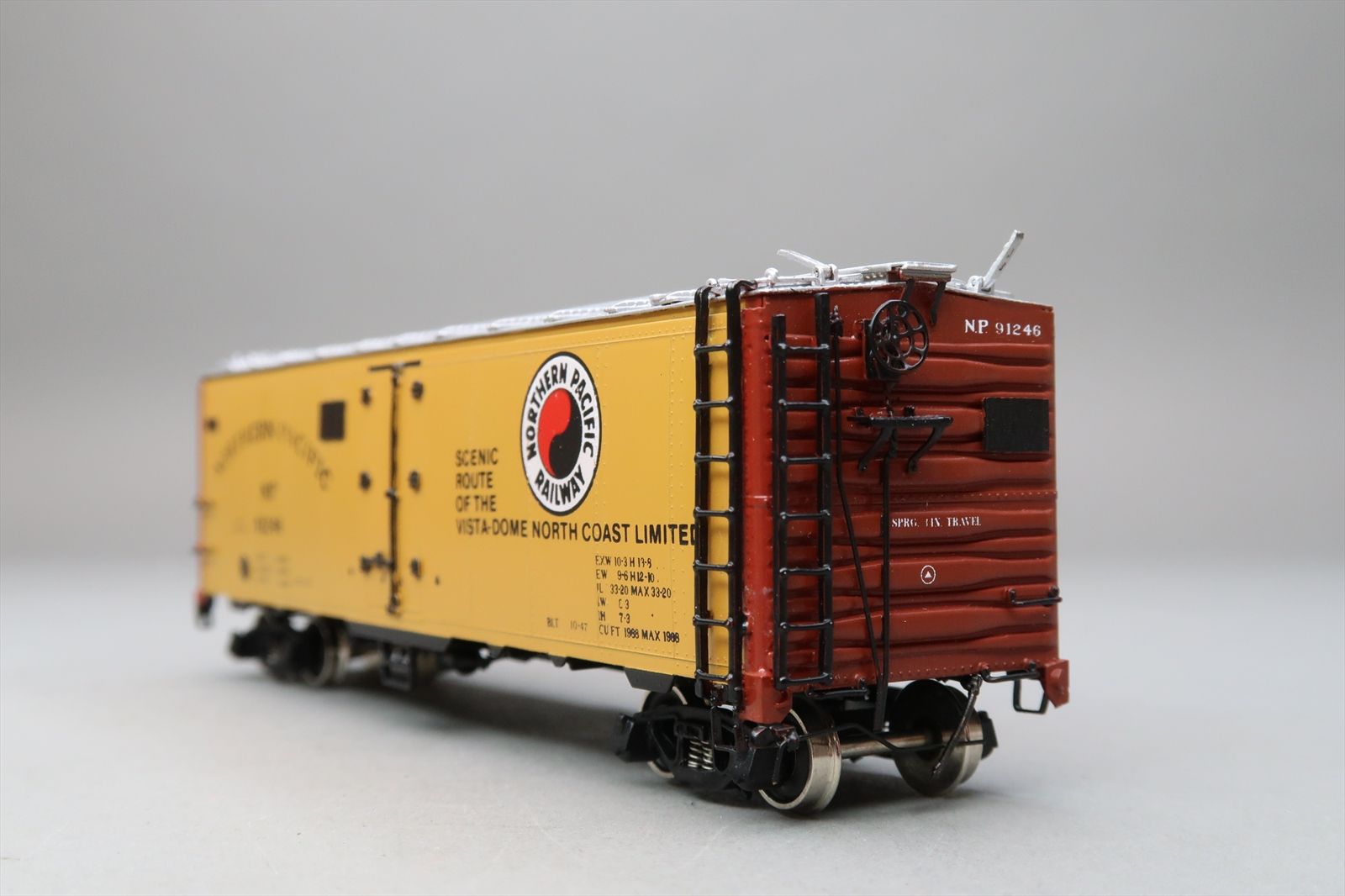 HO Brass Model - CIL 2139.2 NP Northern Pacific Reefer 'Scenic Route ...