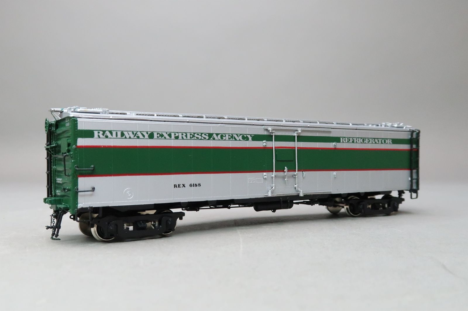 HO Brass Model - CIL 2141.1 REA Railway Express Agency Reefer Steel ...